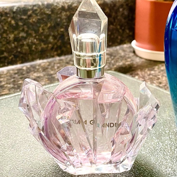 Ariana Grande | Bath & Body | Almost Full Ariana Grande Rem Perfume ...